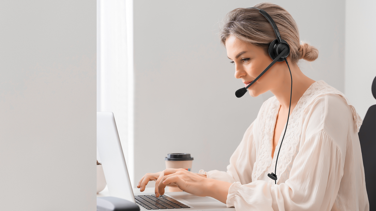 Understanding the Difference Between Monaural and Binaural Headsets